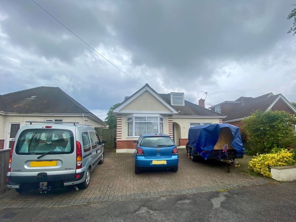 4 bed bungalow to rent in Craigmoor Avenue, Bournemouth BH8, £1,995 pcm ...