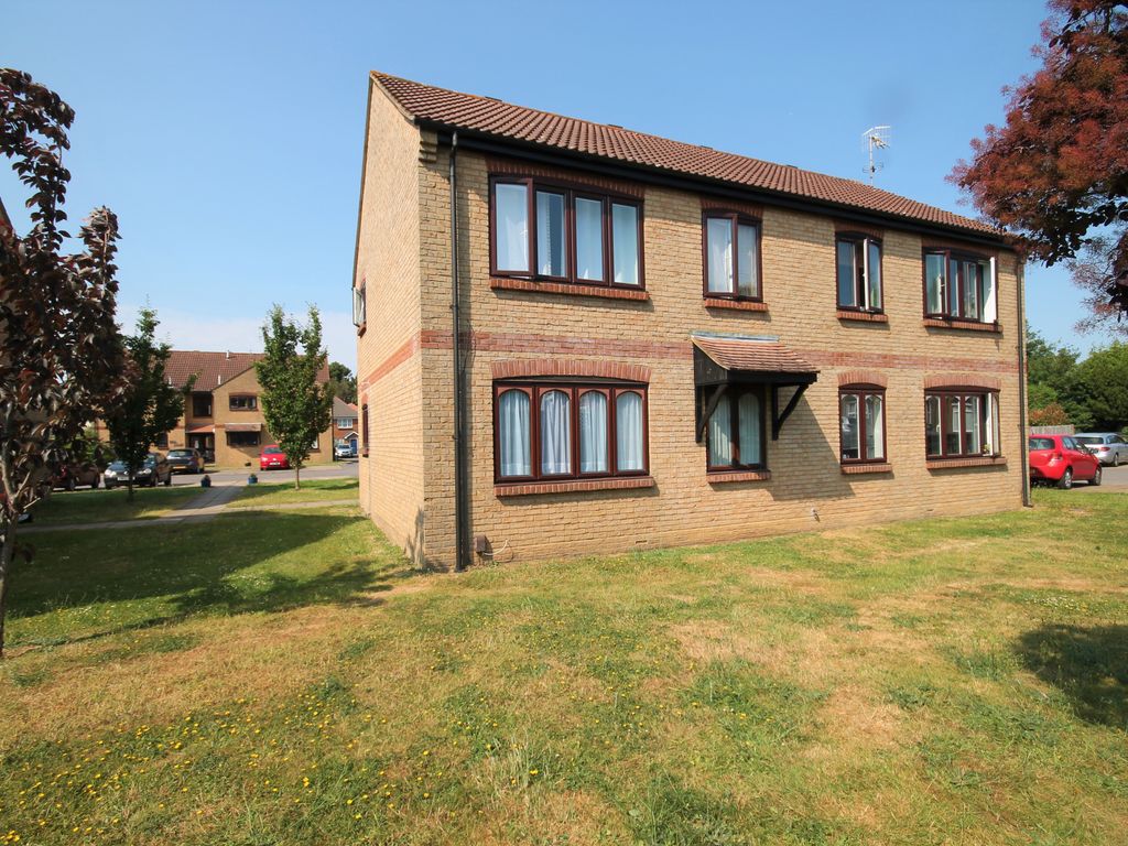 1 bed flat to rent in Mallard Court, Willowmead, Dorking RH4 - Zoopla