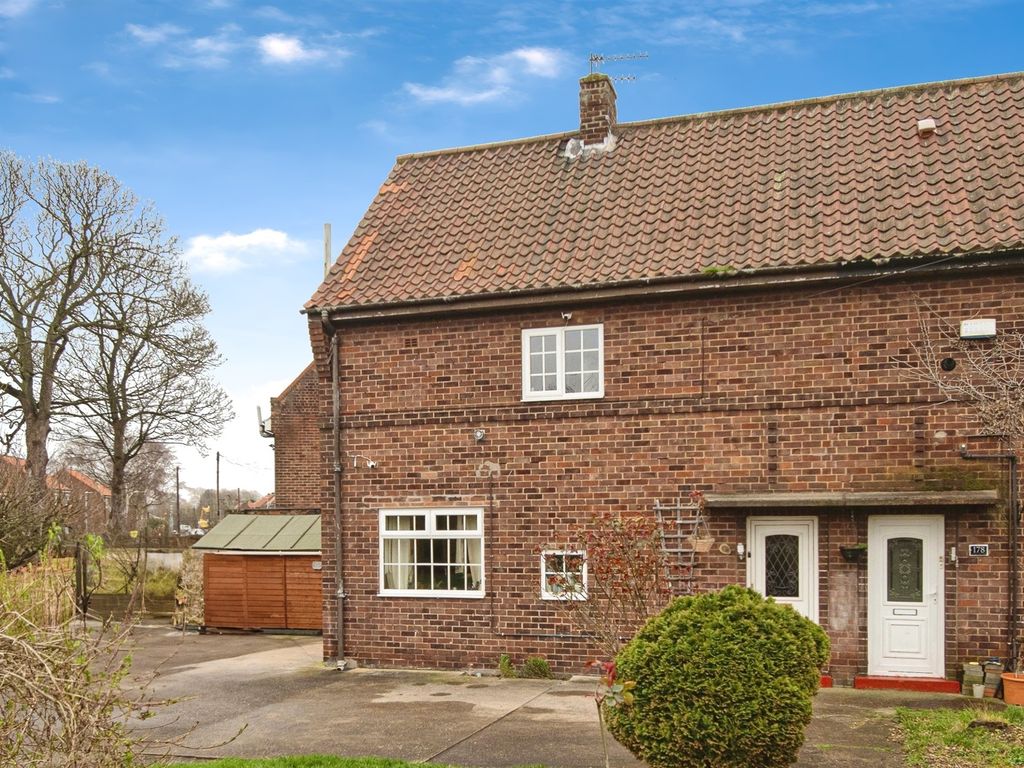 2 Bed Semi Detached House For Sale In Cherry Tree Lane Beverley Hu17