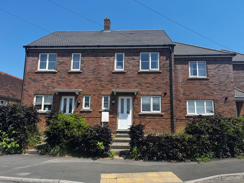 2 bed terraced house to rent in Dunsley Place, London Road, Tring HP23 ...