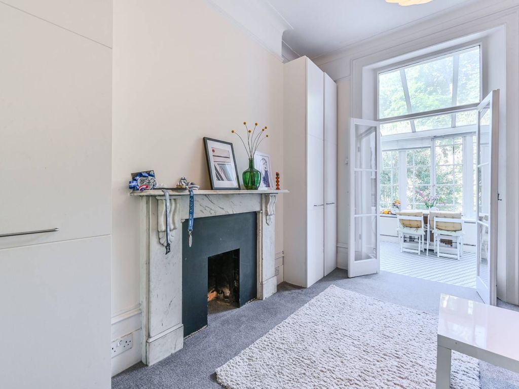 1 bed flat to rent in Victoria Rise, Clapham Old Town, London SW4, £ ...