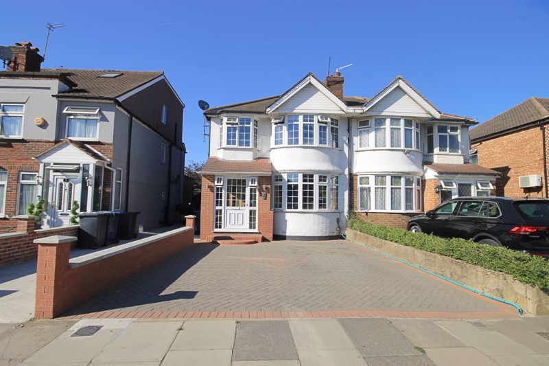 3 Bed Semi Detached House For Sale In Runnymede Gardens Western Avenue