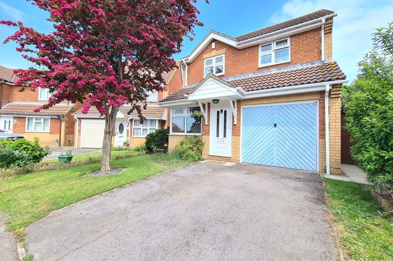 3 bed detached house for sale in Fieldhouse Drive, Lee-On-The-Solent ...