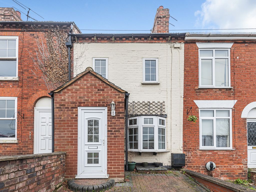 2 bed terraced house for sale in Spring Hill, Worcester WR5 - Zoopla