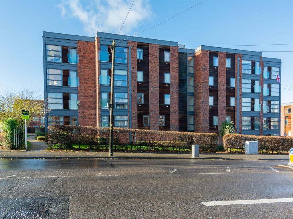 2 bed flat for sale in Binding Close, Nottingham NG5 - Zoopla