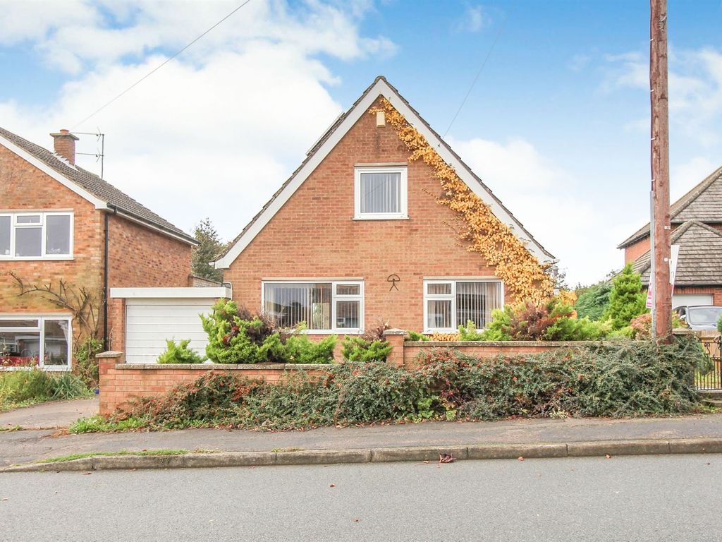 3 Bed Detached House For Sale In Leys Avenue Desborough Kettering