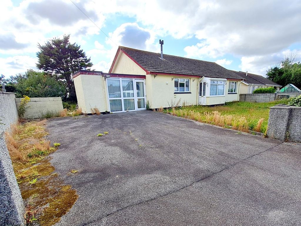 3 bed detached bungalow for sale in Trenethick Close, Helston TR13 - Zoopla