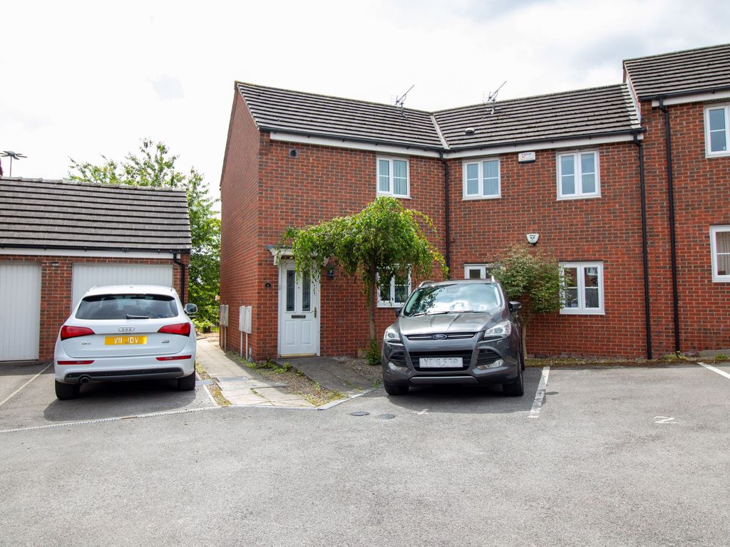 2 bed flat for sale in Rotherham Road North, Halfway S20, £155,000 - Zoopla