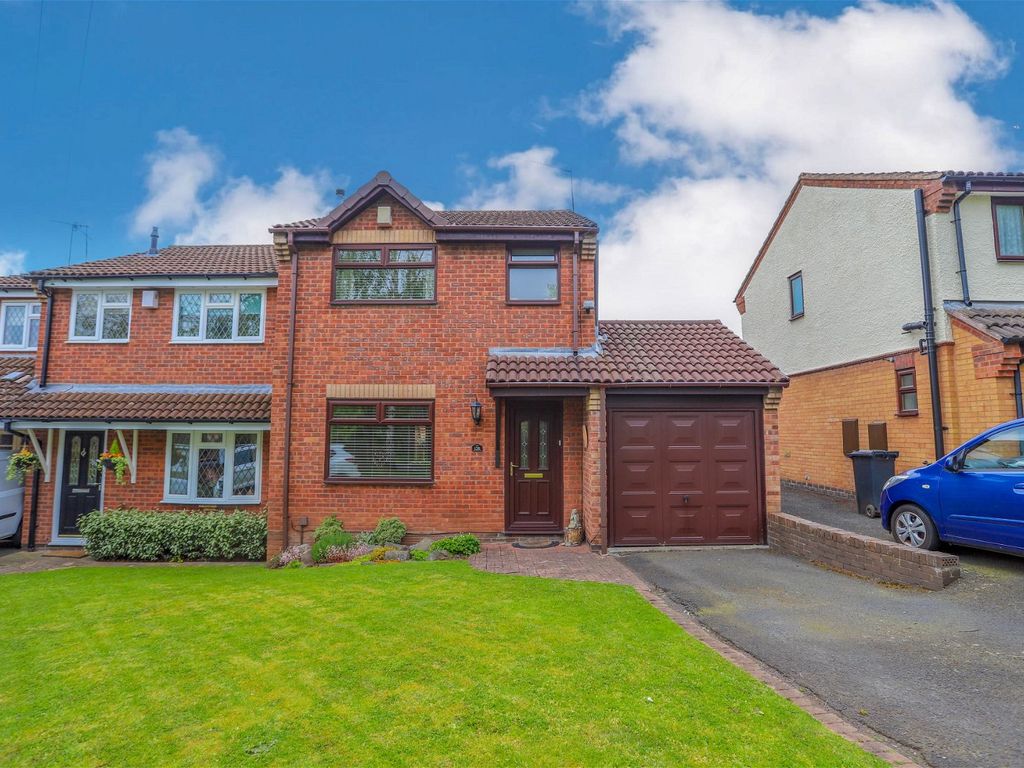 3 Bed Semi Detached House For Sale In Lodgefield Road Halesowen B62 £