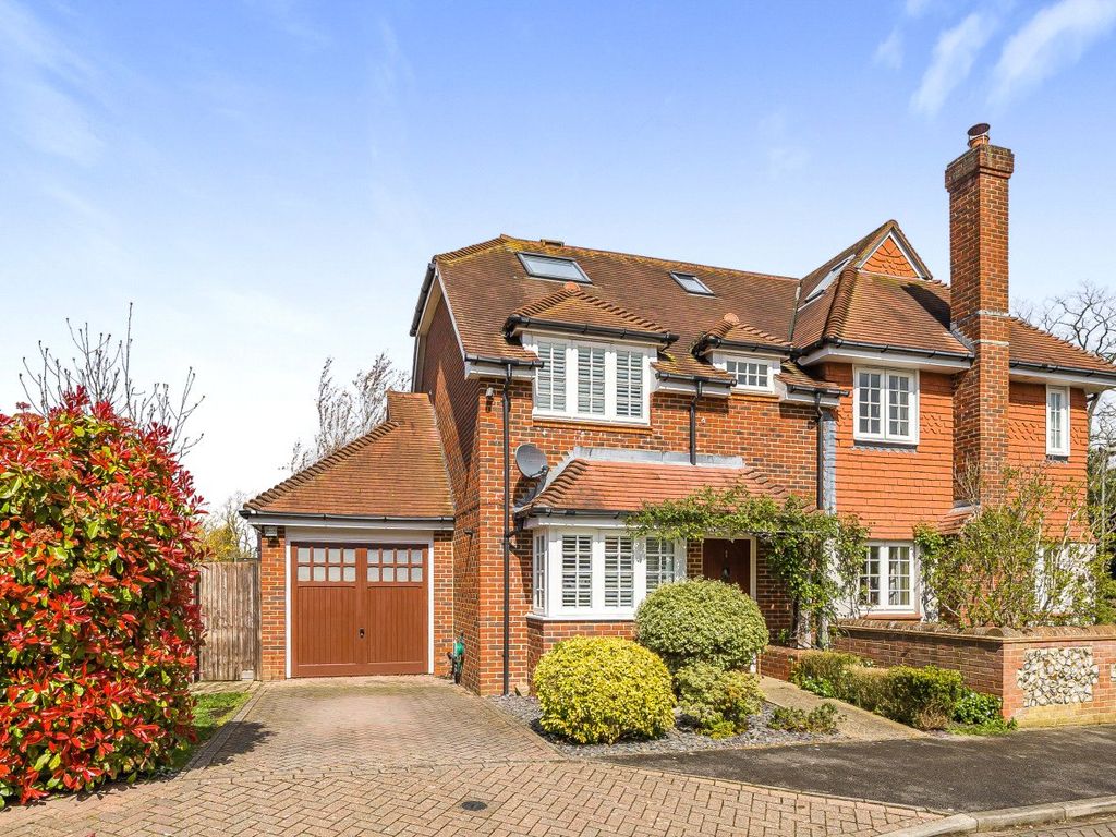 4 bed semi-detached house for sale in Merrow, Guildford, Surrey GU4 ...