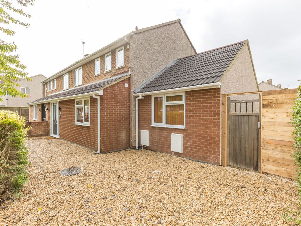 6 Bed Semi Detached House For Sale In Ladenham Road Oxford