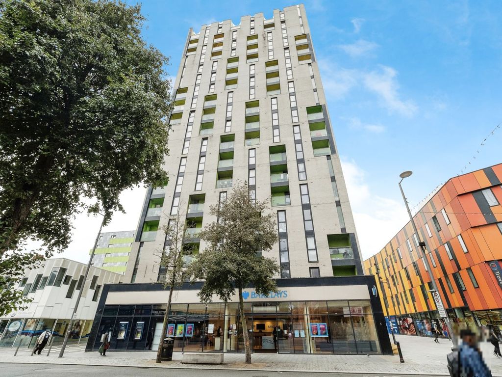 2 bed flat for sale in 3 Arboretum Place, Barking IG11, £300,000 - Zoopla