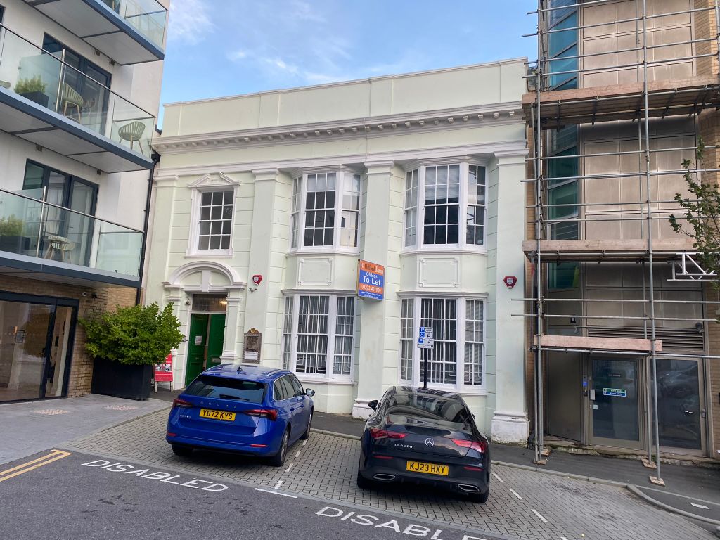 Office to let in Queen Square, Brighton BN1, £4,900 pa - Zoopla
