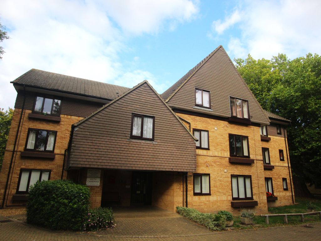 1 Bed Flat For Sale In Brooklyn Court Cherry Hinton Road Cambridge