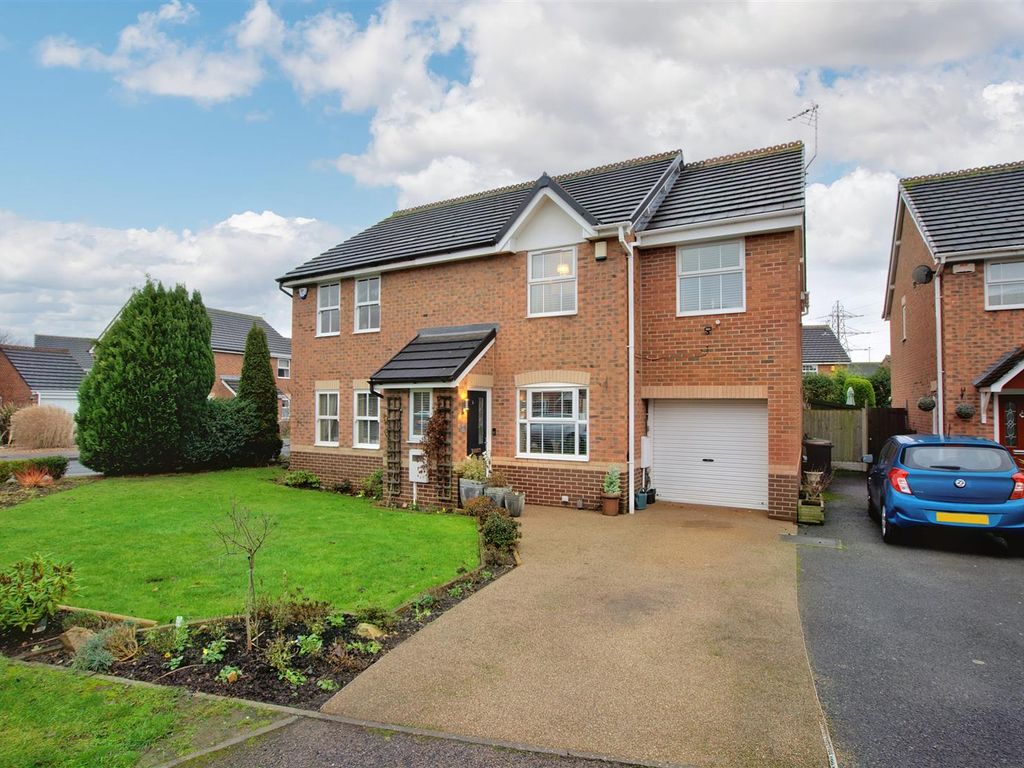 4 Bed Semi Detached House For Sale In Lonsdale Drive Toton Beeston