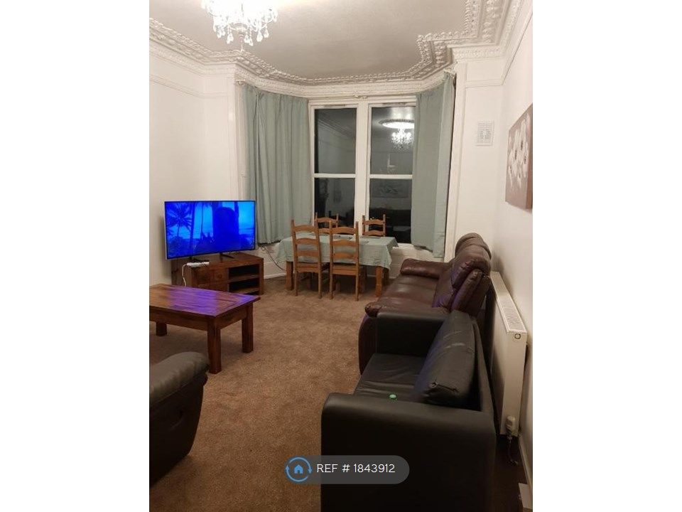 2 bed flat to rent in Albert Quadrant, Weston-Super-Mare BS23, £900 pcm ...