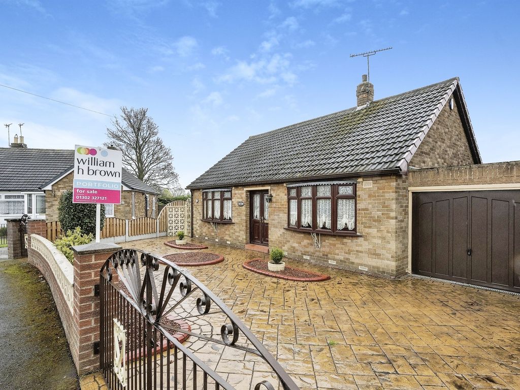 2 bed detached bungalow for sale in The Boulevard, Edenthorpe ...