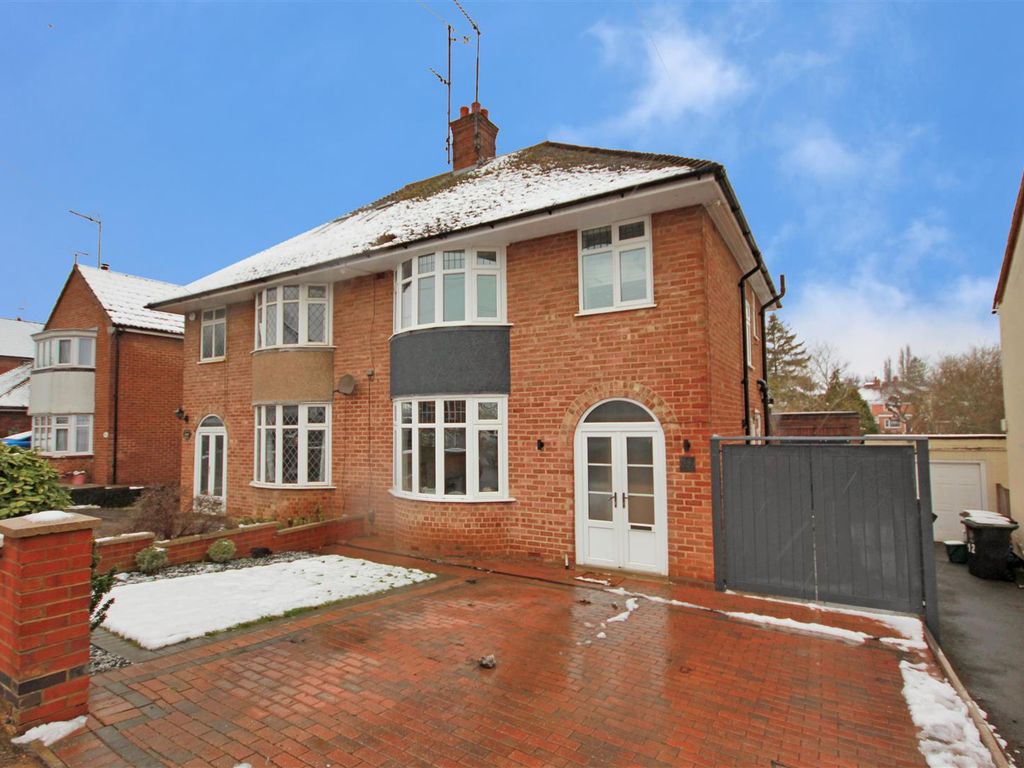 3 Bed Semi Detached House For Sale In St Marys Avenue Rushden Nn10