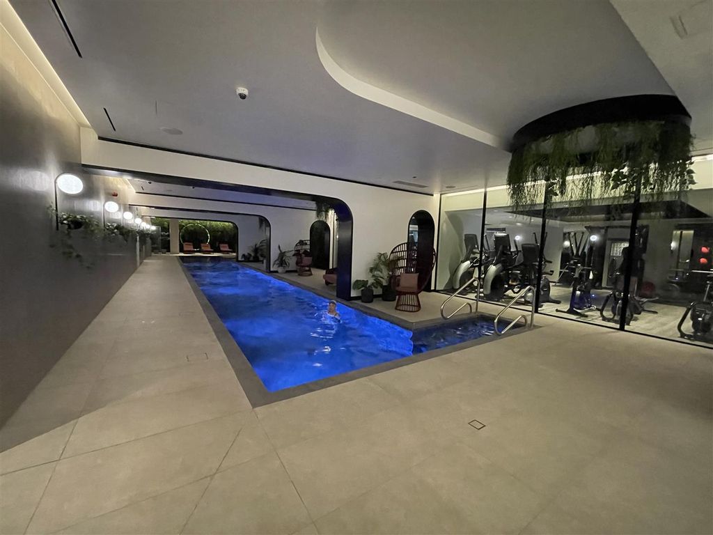 1 bed flat for sale in Oxygen Tower, 50 Store Street, Manchester M1, £ ...