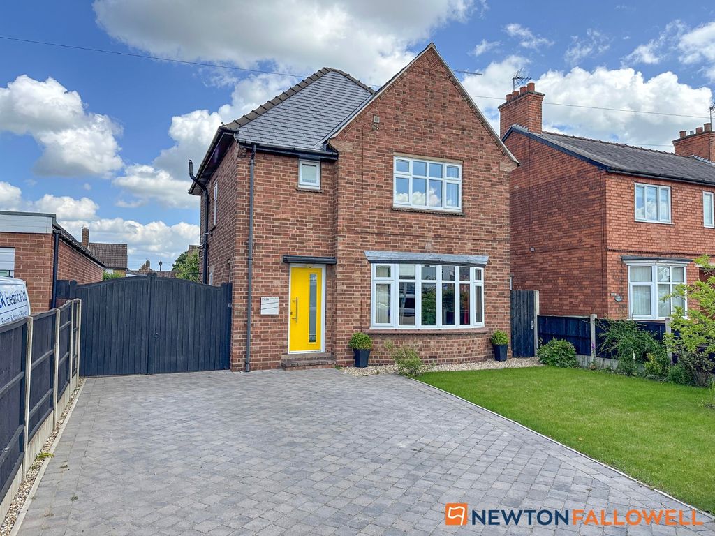 4 bed detached house for sale in London Road, New Balderton, Newark ...