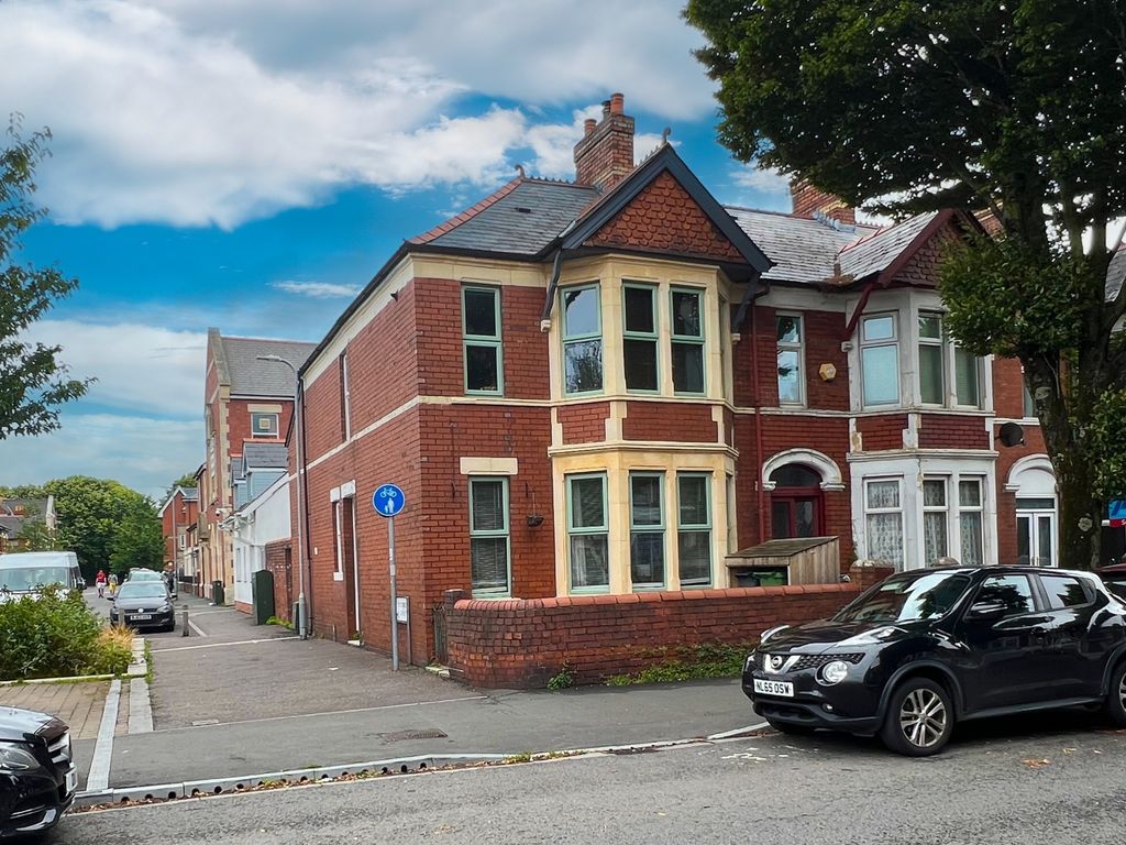 3 bed end terrace house for sale in Corporation Road, Cardiff CF11, £ ...
