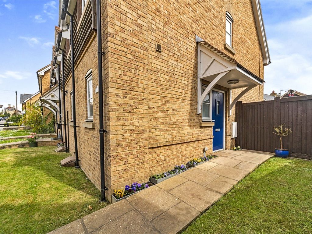 2 bed end terrace house for sale in High Street, Walkern, Stevenage ...