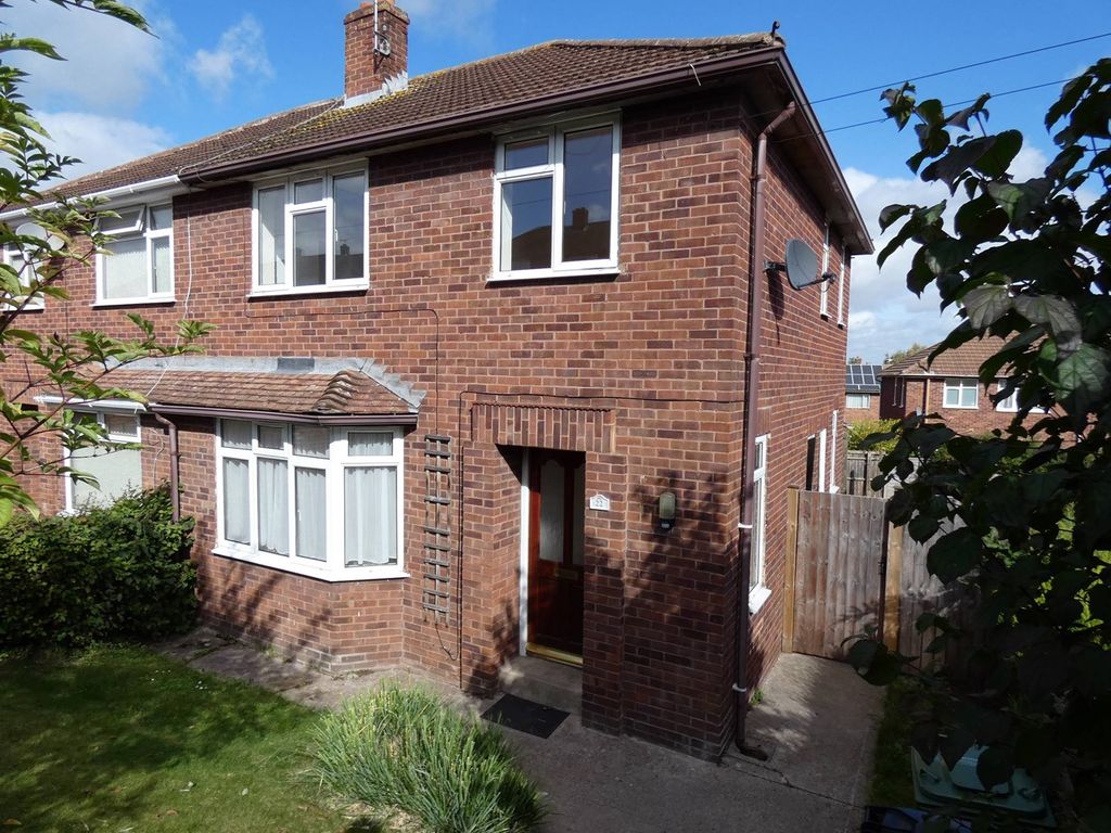 3 Bed Semi Detached House To Rent In Macaulay Avenue Hereford Hr4 £