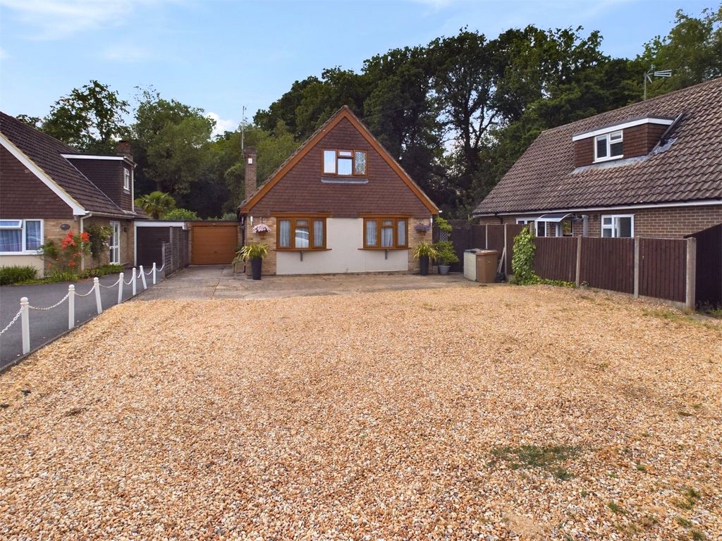 4 bed bungalow for sale in Shawfield Road, Ash, Surrey GU12 - Zoopla
