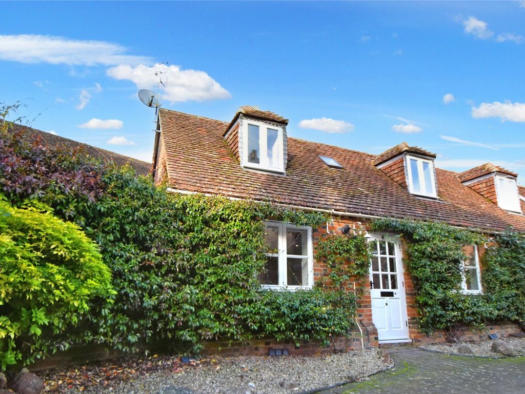 2 bed end terrace house for sale in London Road, Marlborough, Wiltshire SN8, £325,000 - Zoopla