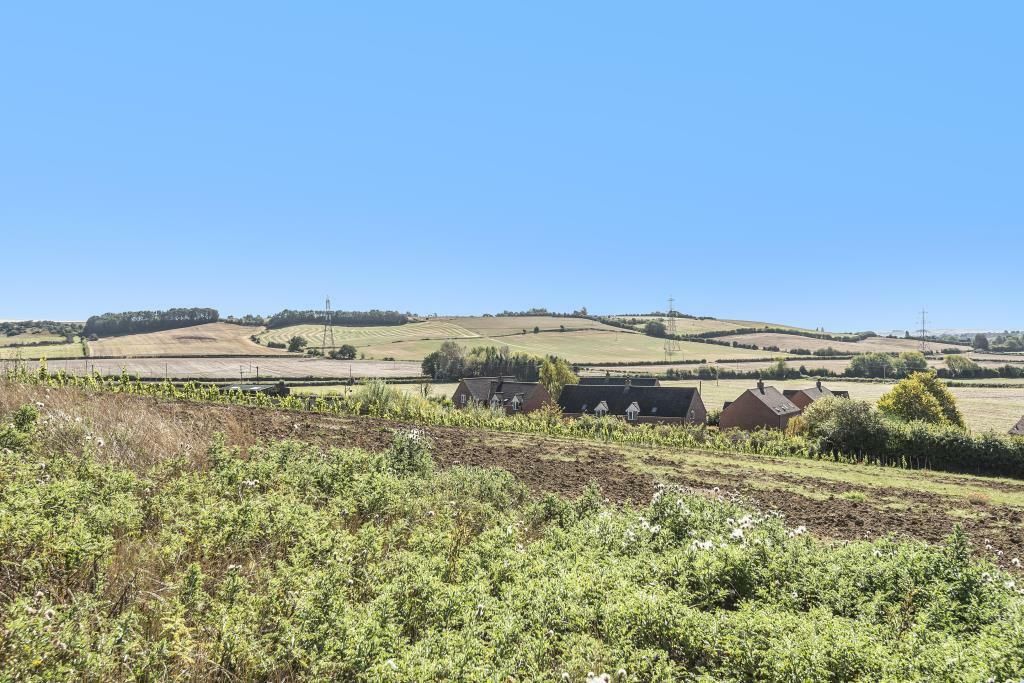 3 bed detached house to rent in Horspath, Oxford OX33, £1,650 pcm - Zoopla