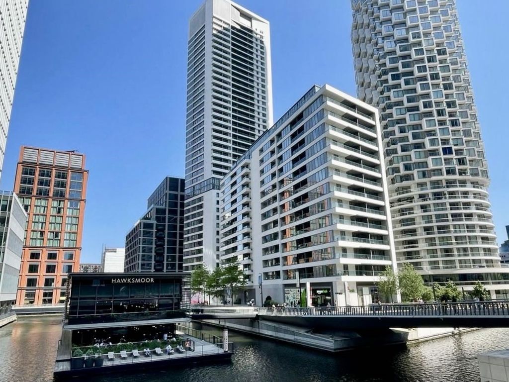 1 bed flat for sale in Ten Park Drive, Canary Wharf E14, £735,000 - Zoopla
