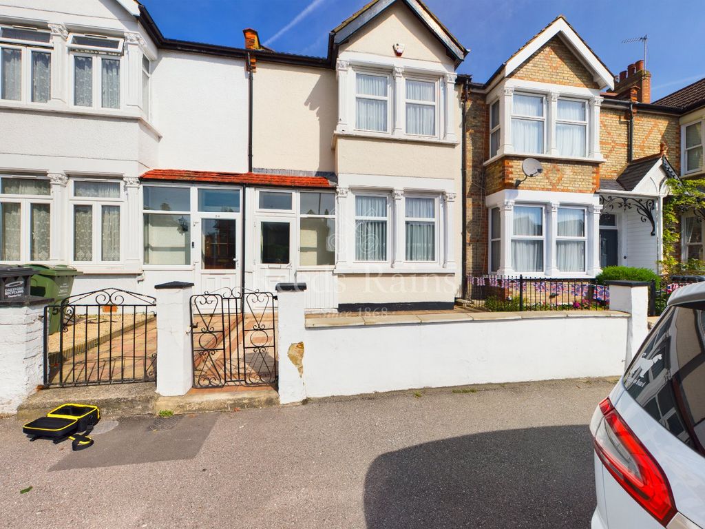 3 Bed Terraced House For Sale In Shepherds Lane Dartford Kent Da1