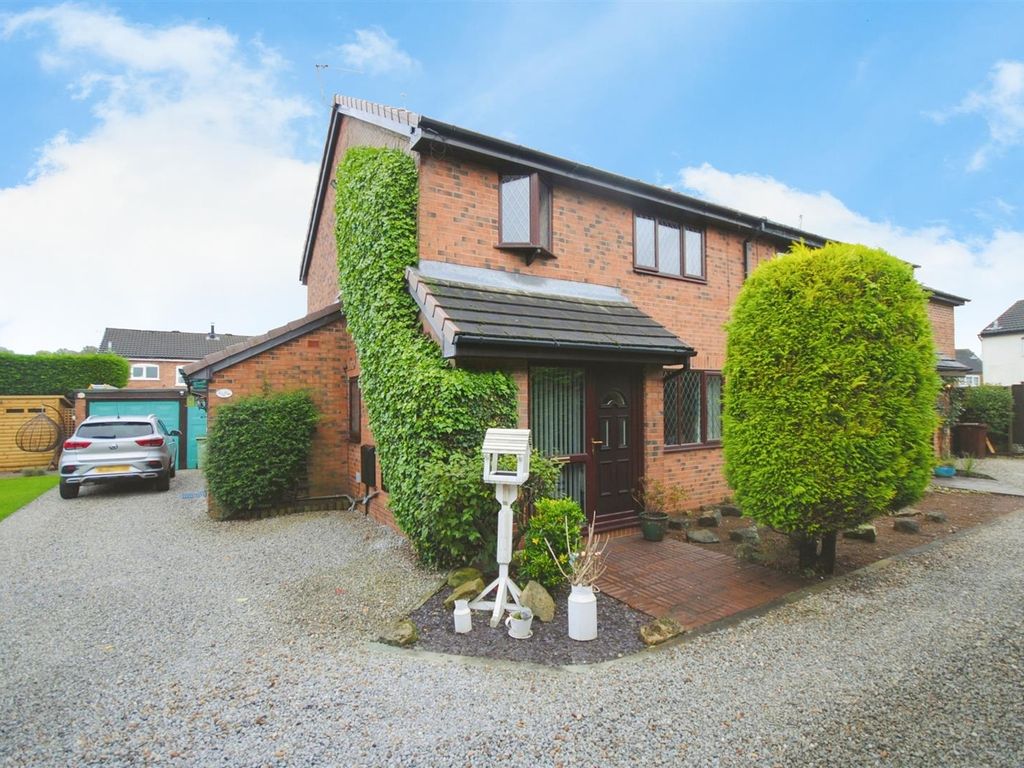 3 Bed Semi Detached House For Sale In Leeds Road Kippax Leeds Ls25 £