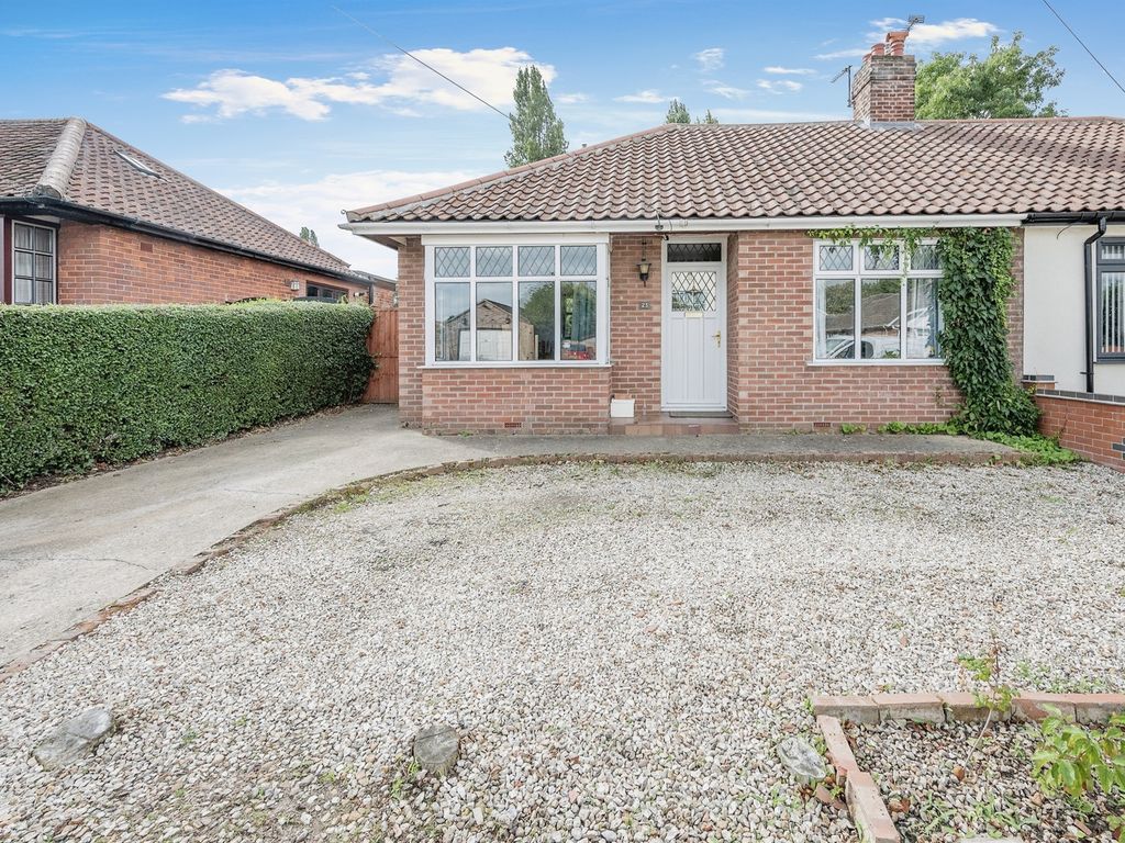 4 bed bungalow for sale in Breydon Road, Sprowston, Norwich NR7, £ ...