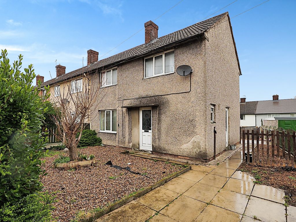 4 bed end terrace house for sale in Hillcrest, Havercroft, Wakefield ...