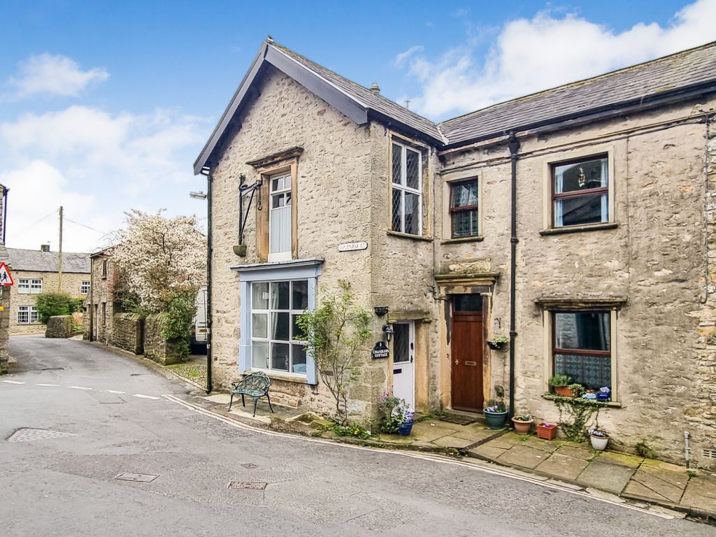 3 bed end terrace house for sale in Victoria Street, Settle, North ...