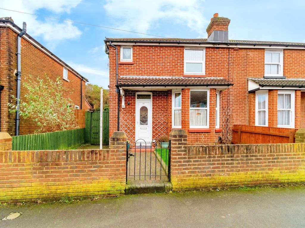 3 Bed Semi Detached House For Sale In Percy Road Southampton So16 £