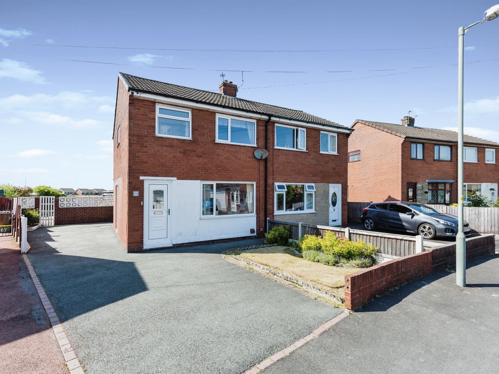 3 Bed Semi Detached House For Sale In Glendale Crescent Lostock Hall