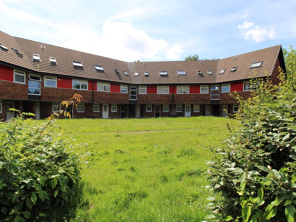 1 bed flat to rent in Roundmead, Stevenage SG2, £950 pcm - Zoopla