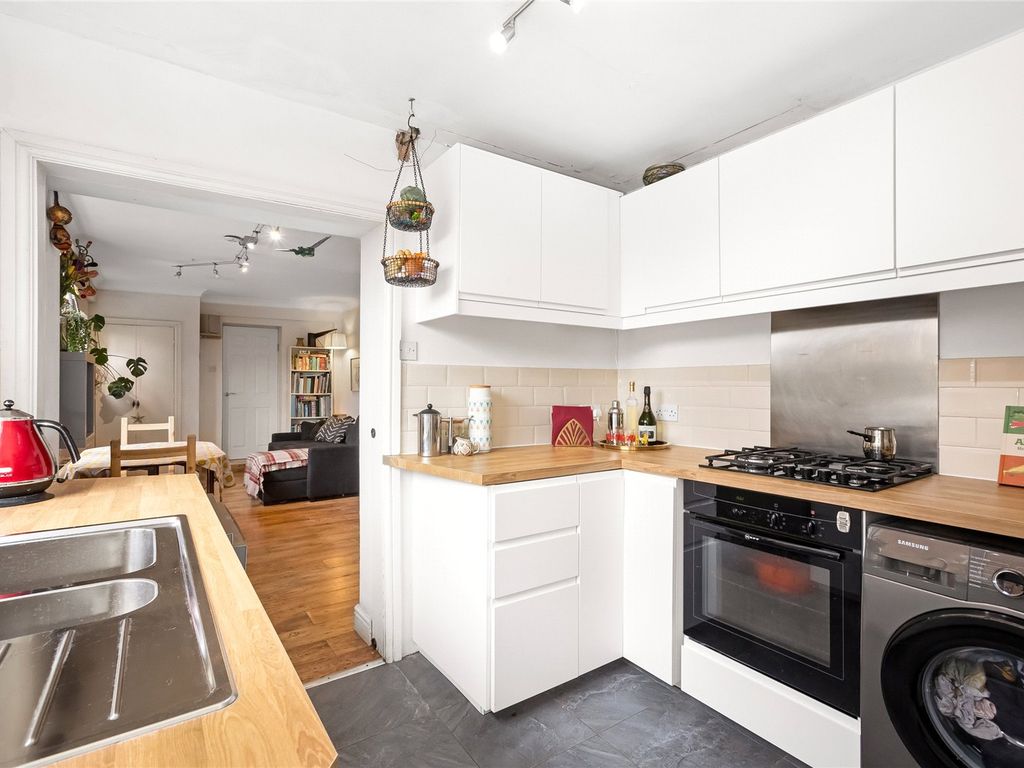 2 bed flat for sale in Birchanger Road, London SE25, £375,000 - Zoopla