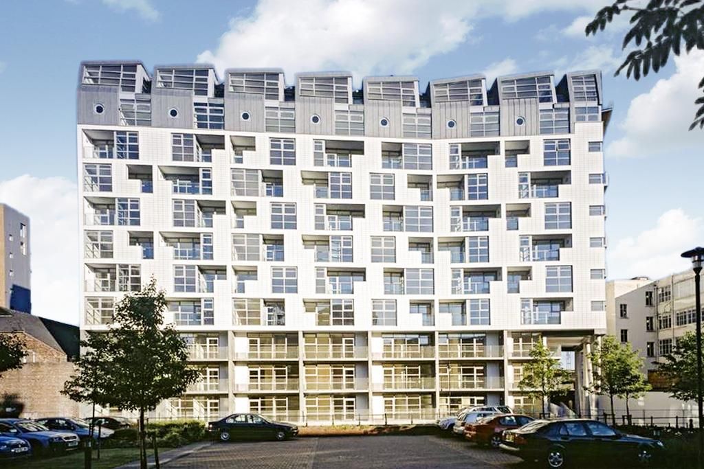 1 bed flat to rent in The Lock Building, Whitworth Street West ...