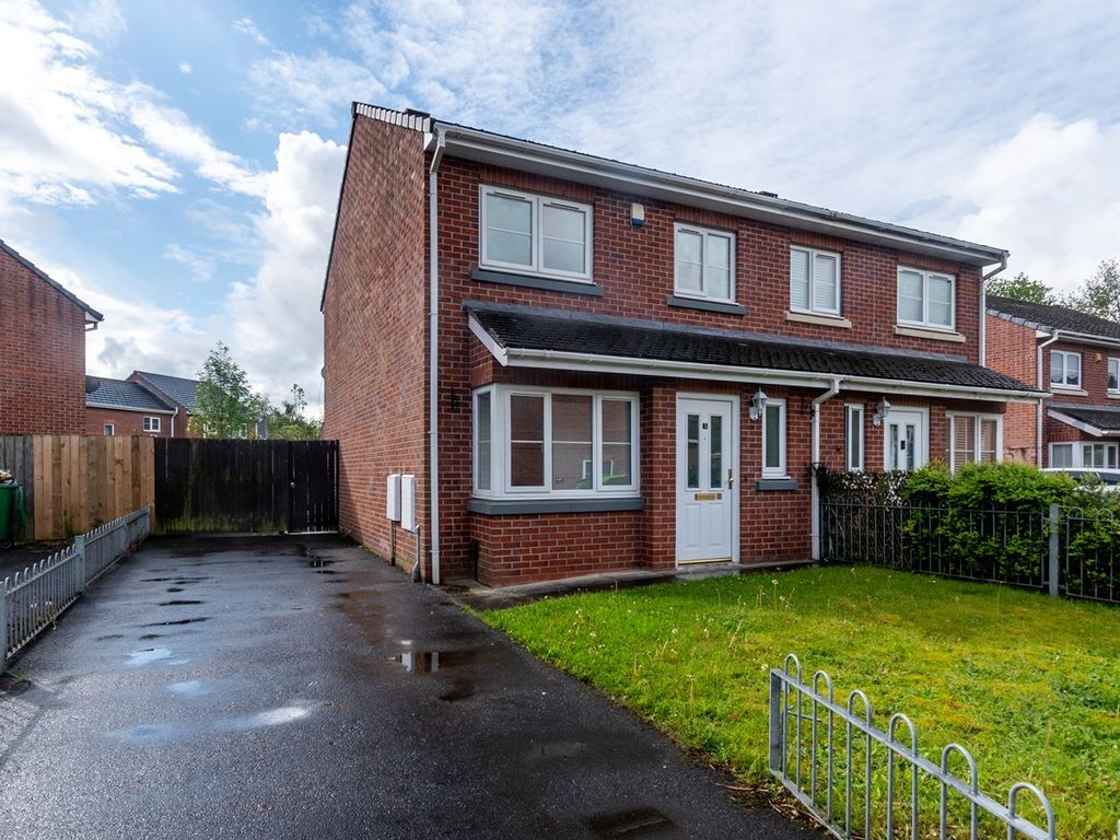 3 Bed Semi Detached House For Sale In Lysander Drive Padgate