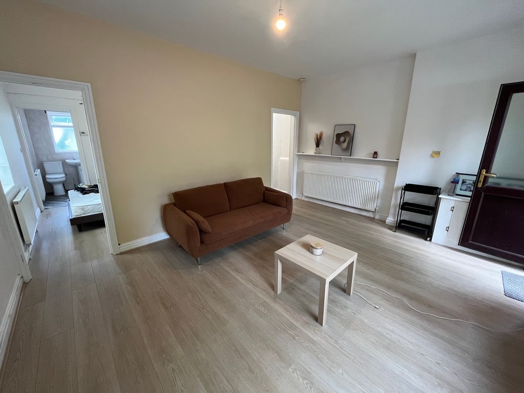 1 bed bungalow to rent in Errwood Road, Manchester M19 - Zoopla