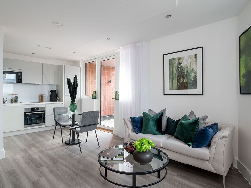 2 bed flat to rent in Merrick Road, Southall UB2 - Zoopla