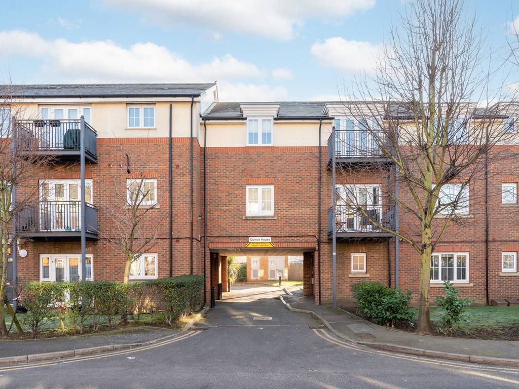 2 bed flat for sale in Hemlock Close, Streatham, London SW16 - Zoopla