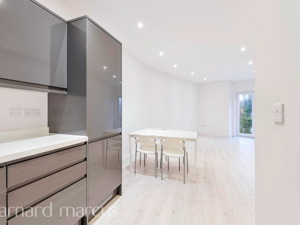 1 bed flat for sale in Station Parade, Brighton Road, Sutton SM2 - Zoopla