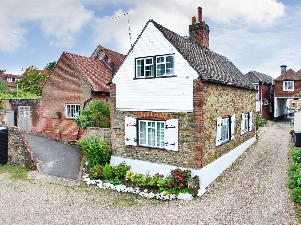 3 bed detached house for sale in The Green, Westerham TN16, £525,000 ...