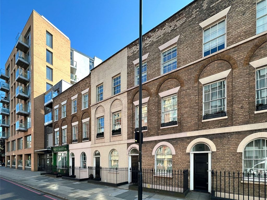 3 bed terraced house for sale in Vauxhall Bridge Road, London SW1V, £ ...