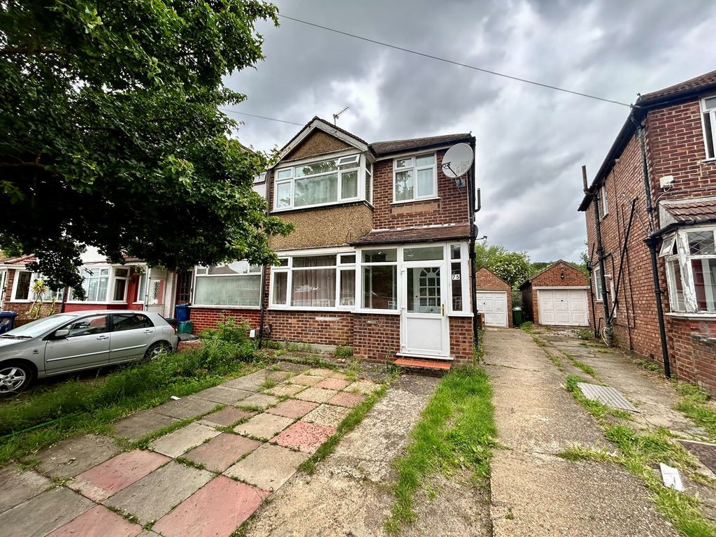 3 Bed Property To Rent In Jubilee Road Perivale Greenford Ub6 £2 200