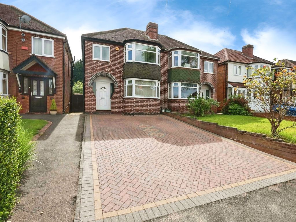 3 Bed Semi Detached House For Sale In Partridge Road Kitts Green
